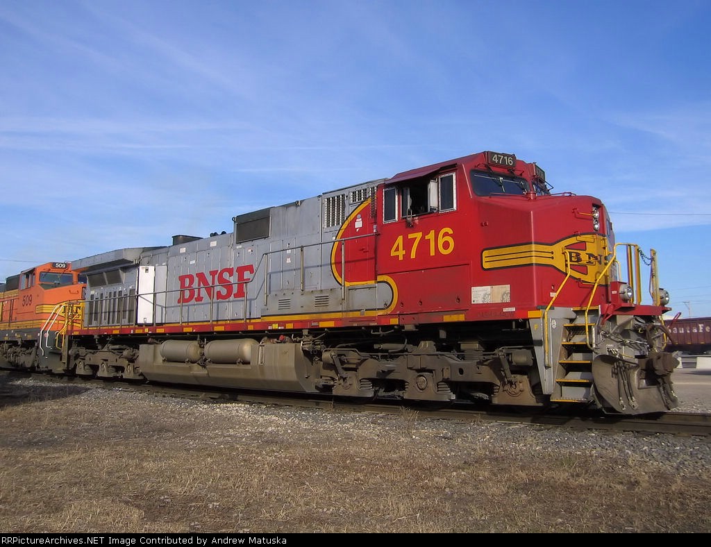 BNSF 4716